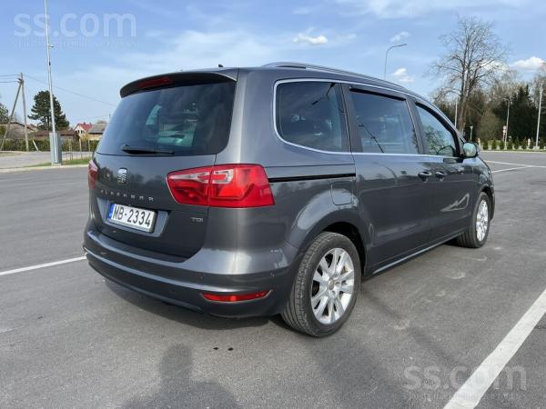 Grey SEAT Alhambra 2015 in Riga, with an engine capacity of 2.00 L and mileage of 367 thousand km for 9800 €, photo 4 on AUTOMOTO.COM.LV