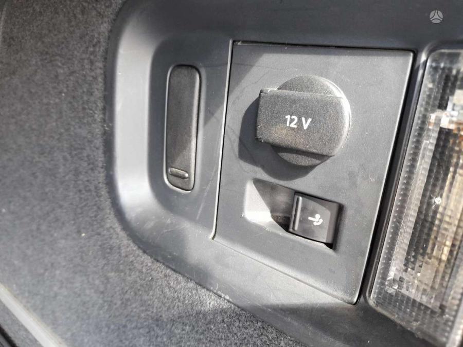 Grey SEAT Alhambra 2015 in Kaunas, with an engine capacity of 2.00 L and mileage of 228 thousand km for 9800 €, photo 9 on AUTOMOTO.COM.LV