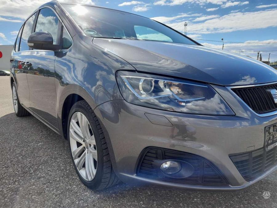 Grey SEAT Alhambra 2015 in Kaunas, with an engine capacity of 2.00 L and mileage of 228 thousand km for 9800 €, photo 13 on AUTOMOTO.COM.LV