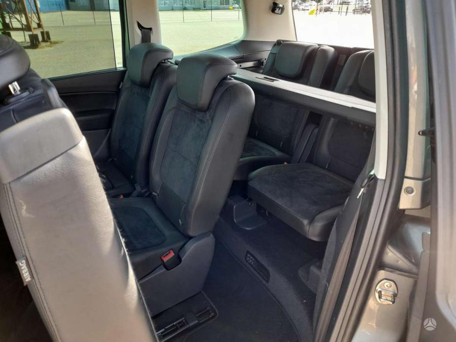 Grey SEAT Alhambra 2015 in Kaunas, with an engine capacity of 2.00 L and mileage of 228 thousand km for 9800 €, photo 21 on AUTOMOTO.COM.LV