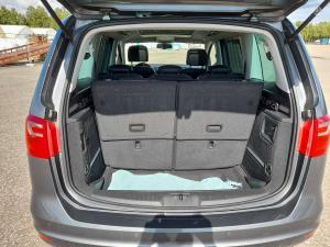 Grey SEAT Alhambra 2015 in Kaunas, with an engine capacity of 2.00 L and mileage of 228 thousand km for 9800 €, photo 22 on AUTOMOTO.COM.LV