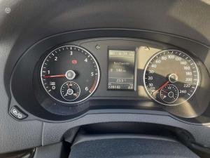 Grey SEAT Alhambra 2015 in Kaunas, with an engine capacity of 2.00 L and mileage of 228 thousand km for 9800 €, photo 26 on AUTOMOTO.COM.LV
