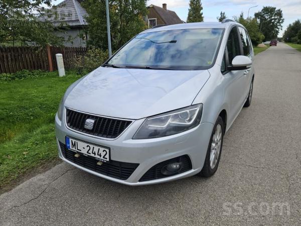 Pelēks SEAT Alhambra 2015 Rīga, ar dzinēja tilpumu 2.00 L un nobraukumu 276 tūkst. km par 8500 €, foto 1 vietnē AUTOMOTO.COM.LV