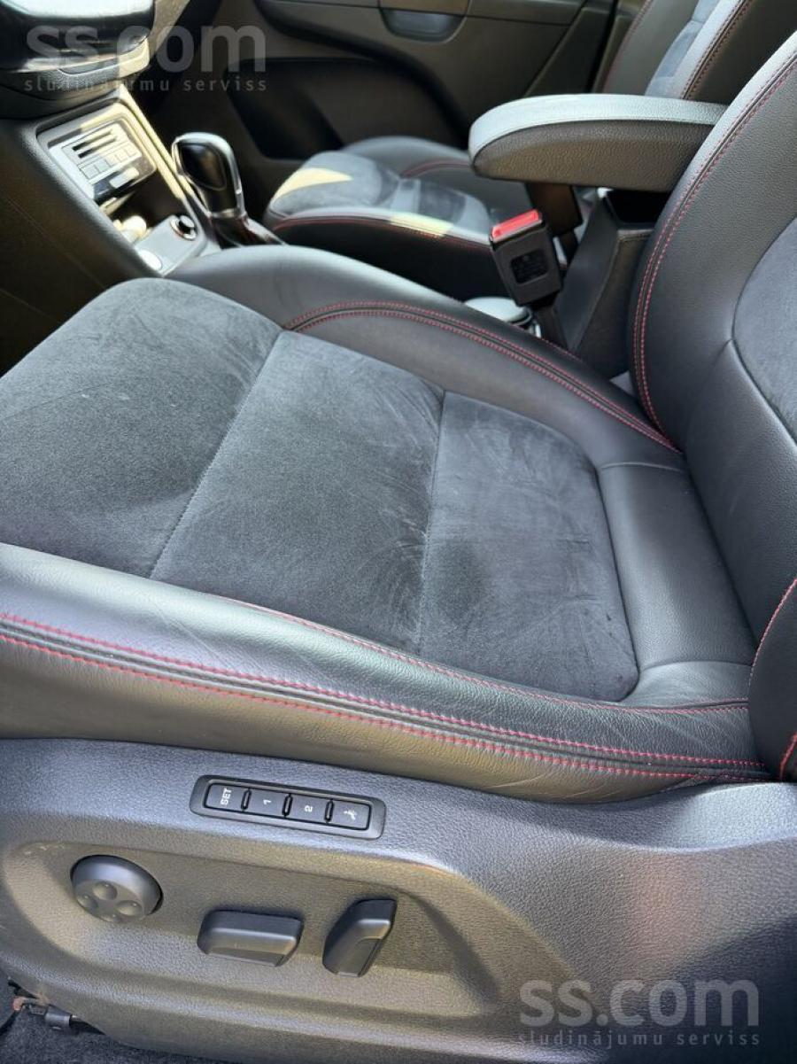 Grey SEAT Alhambra 2016 in Riga, with an engine capacity of 2.00 L and mileage of 250 thousand km for 18000 €, photo 11 on AUTOMOTO.COM.LV