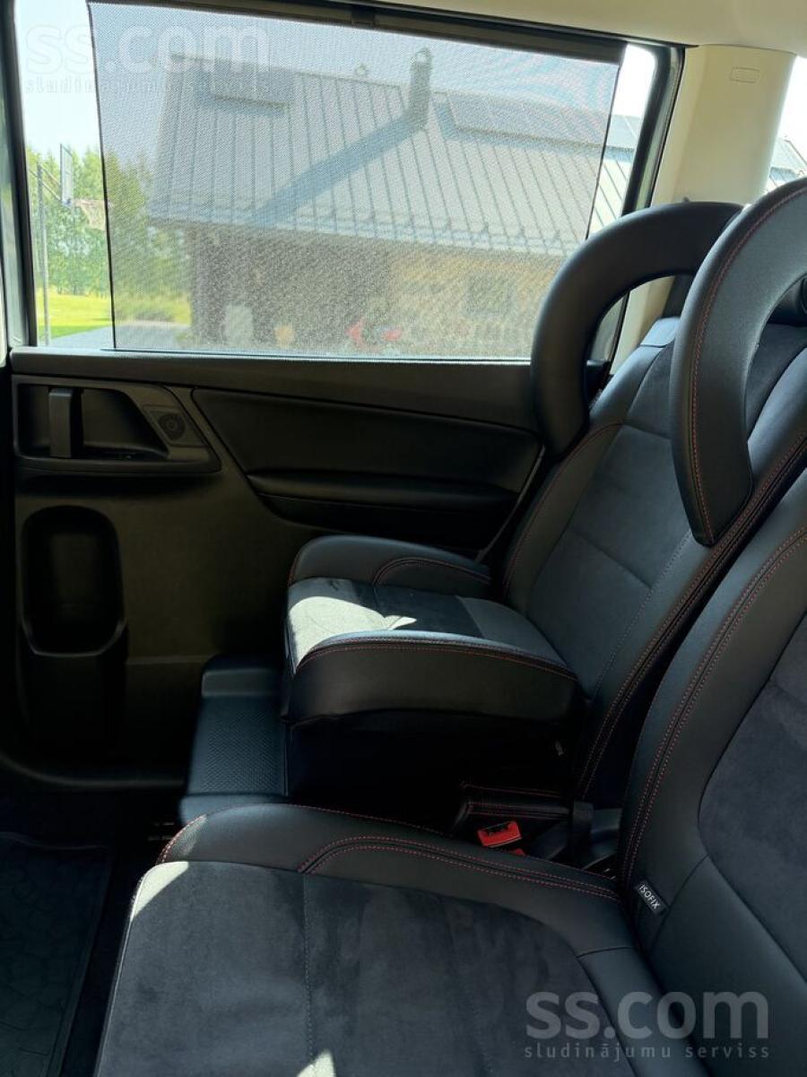 Grey SEAT Alhambra 2016 in Riga, with an engine capacity of 2.00 L and mileage of 250 thousand km for 18000 €, photo 12 on AUTOMOTO.COM.LV