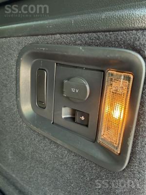 Grey SEAT Alhambra 2016 in Riga, with an engine capacity of 2.00 L and mileage of 250 thousand km for 18000 €, photo 16 on AUTOMOTO.COM.LV