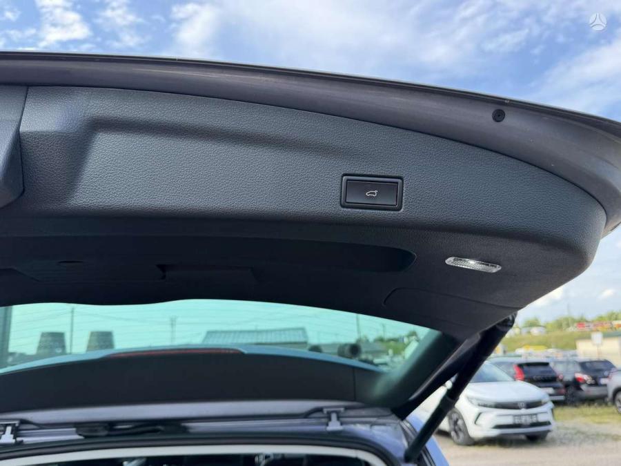 Grey SEAT Alhambra 2019 in Vilnius, with an engine capacity of 1.40 L and mileage of 206 thousand km for 17500 €, photo 16 on AUTOMOTO.COM.LV