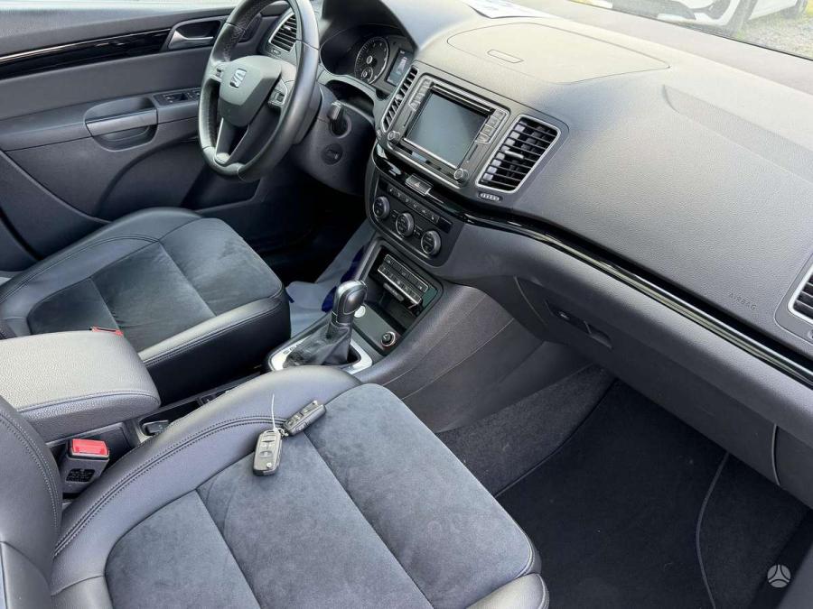 Grey SEAT Alhambra 2019 in Vilnius, with an engine capacity of 1.40 L and mileage of 206 thousand km for 17500 €, photo 21 on AUTOMOTO.COM.LV