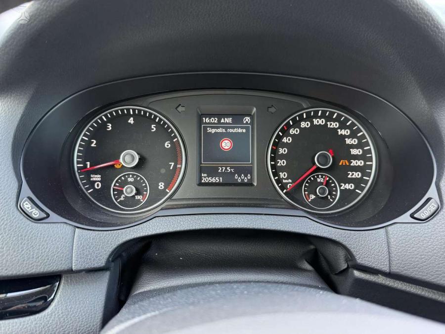 Grey SEAT Alhambra 2019 in Vilnius, with an engine capacity of 1.40 L and mileage of 206 thousand km for 17500 €, photo 29 on AUTOMOTO.COM.LV