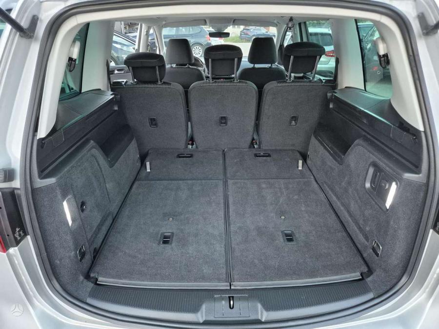 Pelēks SEAT Alhambra 2019 Utena, ar dzinēja tilpumu 2.00 L un nobraukumu 257 tūkst. km par 9999 €, foto 23 vietnē AUTOMOTO.COM.LV