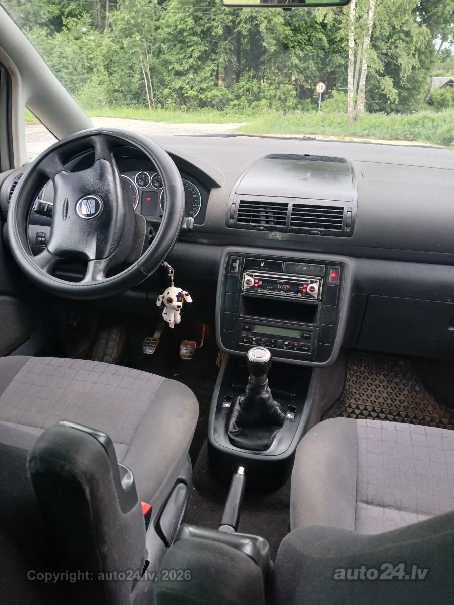 Grey SEAT Alhambra 2005 in Tallinn, with an engine capacity of 1.90 L and mileage of 390 thousand km for 1000 €, photo 3 on AUTOMOTO.COM.LV