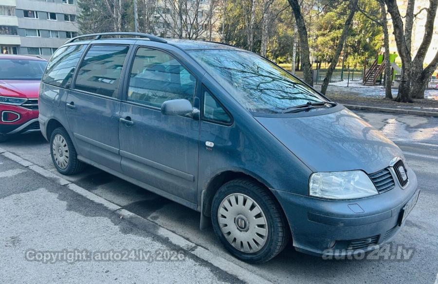 Pelēks SEAT Alhambra 2008 Tallina, ar dzinēja tilpumu 2.00 L un nobraukumu 372 tūkst. km par 800 €, foto 4 vietnē AUTOMOTO.COM.LV