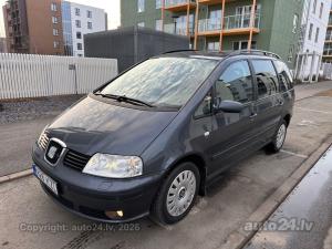 Pelēks SEAT Alhambra 2008 Tallina, ar dzinēja tilpumu 2.00 L un nobraukumu 371 tūkst. km par 1299 €, foto  vietnē AUTOMOTO.COM.LV
