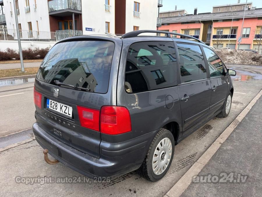 Pelēks SEAT Alhambra 2008 Tallina, ar dzinēja tilpumu 2.00 L un nobraukumu 371 tūkst. km par 1299 €, foto 4 vietnē AUTOMOTO.COM.LV