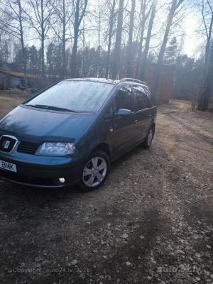 Pelēks SEAT Alhambra 2008 Tallina, ar dzinēja tilpumu 2.00 L un nobraukumu 438 tūkst. km par 1400 €, foto 2 vietnē AUTOMOTO.COM.LV