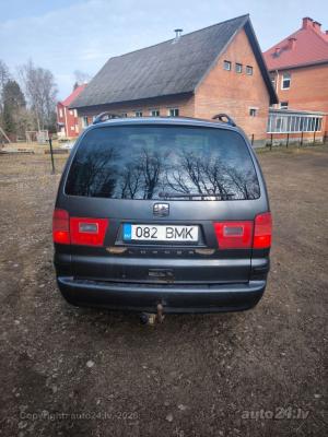 Pelēks SEAT Alhambra 2008 Tallina, ar dzinēja tilpumu 2.00 L un nobraukumu 438 tūkst. km par 1400 €, foto 4 vietnē AUTOMOTO.COM.LV