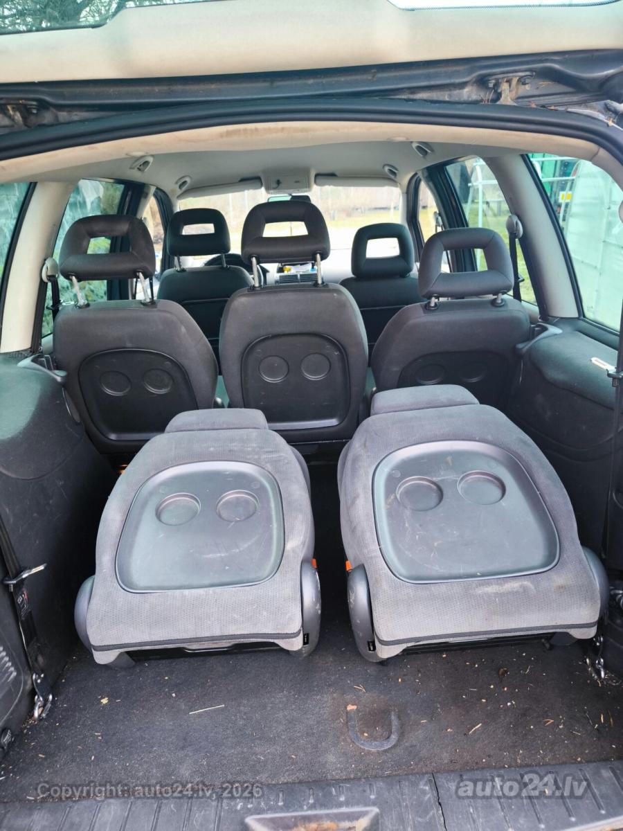 Pelēks SEAT Alhambra 2008 Tallina, ar dzinēja tilpumu 2.00 L un nobraukumu 438 tūkst. km par 1400 €, foto 6 vietnē AUTOMOTO.COM.LV