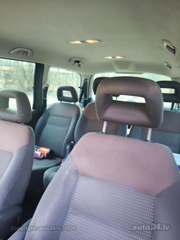 Pelēks SEAT Alhambra 2008 Tallina, ar dzinēja tilpumu 2.00 L un nobraukumu 438 tūkst. km par 1400 €, foto 8 vietnē AUTOMOTO.COM.LV