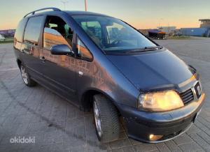 Pelēks SEAT Alhambra 2008 Tartu, ar dzinēja tilpumu 0.10 L un nobraukumu 343 tūkst. km par 1900 €, foto  vietnē AUTOMOTO.COM.LV