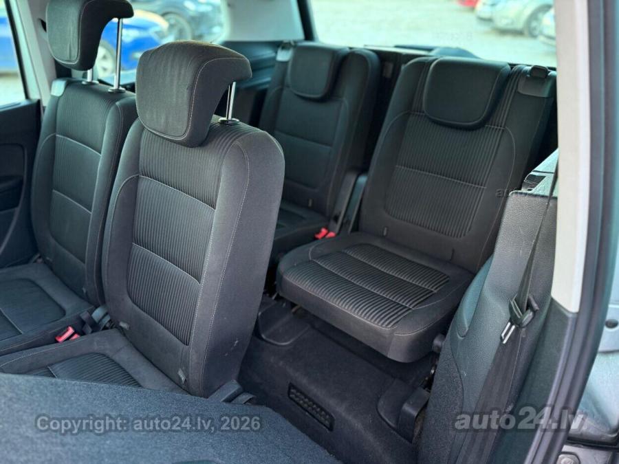 Pelēks SEAT Alhambra 2011 Tartu, ar dzinēja tilpumu 2.00 L un nobraukumu 360 tūkst. km par 4500 €, foto 10 vietnē AUTOMOTO.COM.LV