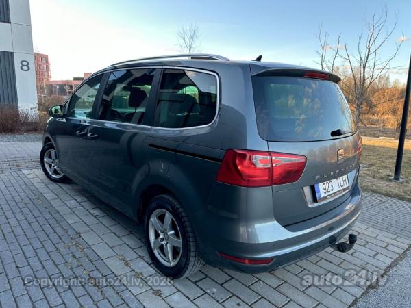 Grey SEAT Alhambra 2011 in Tartu, with an engine capacity of 2.00 L and mileage of 340 thousand km for 4999 €, photo 2 on AUTOMOTO.COM.LV