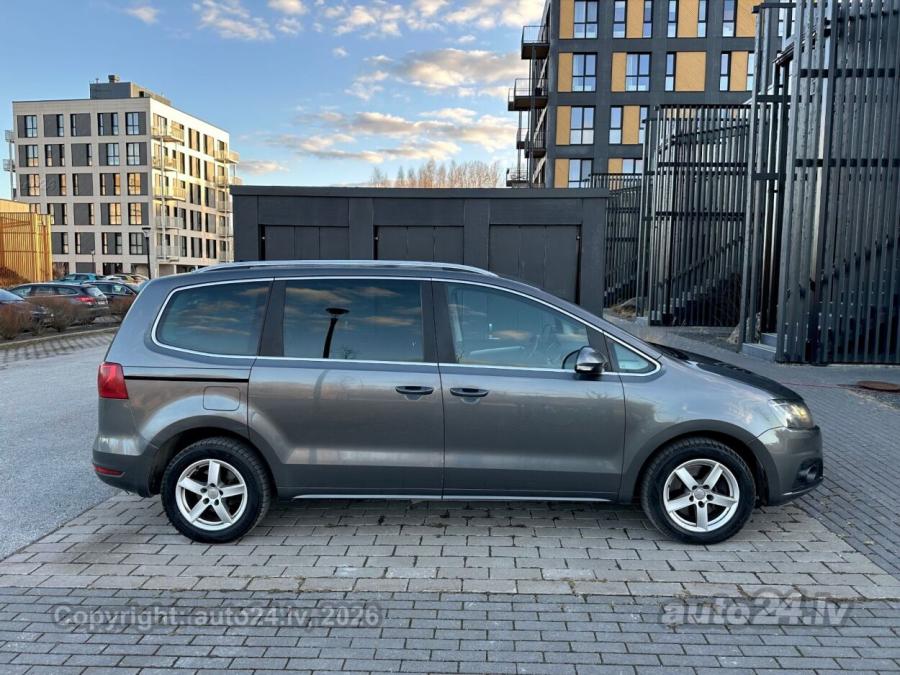 Pelēks SEAT Alhambra 2011 Tartu, ar dzinēja tilpumu 2.00 L un nobraukumu 340 tūkst. km par 4999 €, foto 5 vietnē AUTOMOTO.COM.LV
