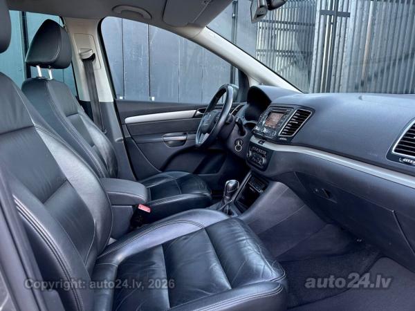 Grey SEAT Alhambra 2011 in Tartu, with an engine capacity of 2.00 L and mileage of 340 thousand km for 4999 €, photo 9 on AUTOMOTO.COM.LV