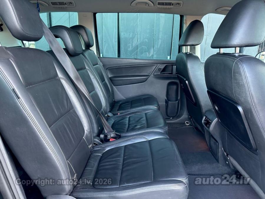 Pelēks SEAT Alhambra 2011 Tartu, ar dzinēja tilpumu 2.00 L un nobraukumu 340 tūkst. km par 4999 €, foto 11 vietnē AUTOMOTO.COM.LV