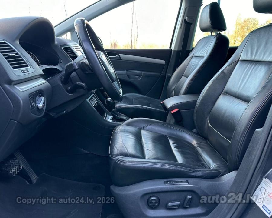 Pelēks SEAT Alhambra 2011 Tartu, ar dzinēja tilpumu 2.00 L un nobraukumu 340 tūkst. km par 4999 €, foto 14 vietnē AUTOMOTO.COM.LV