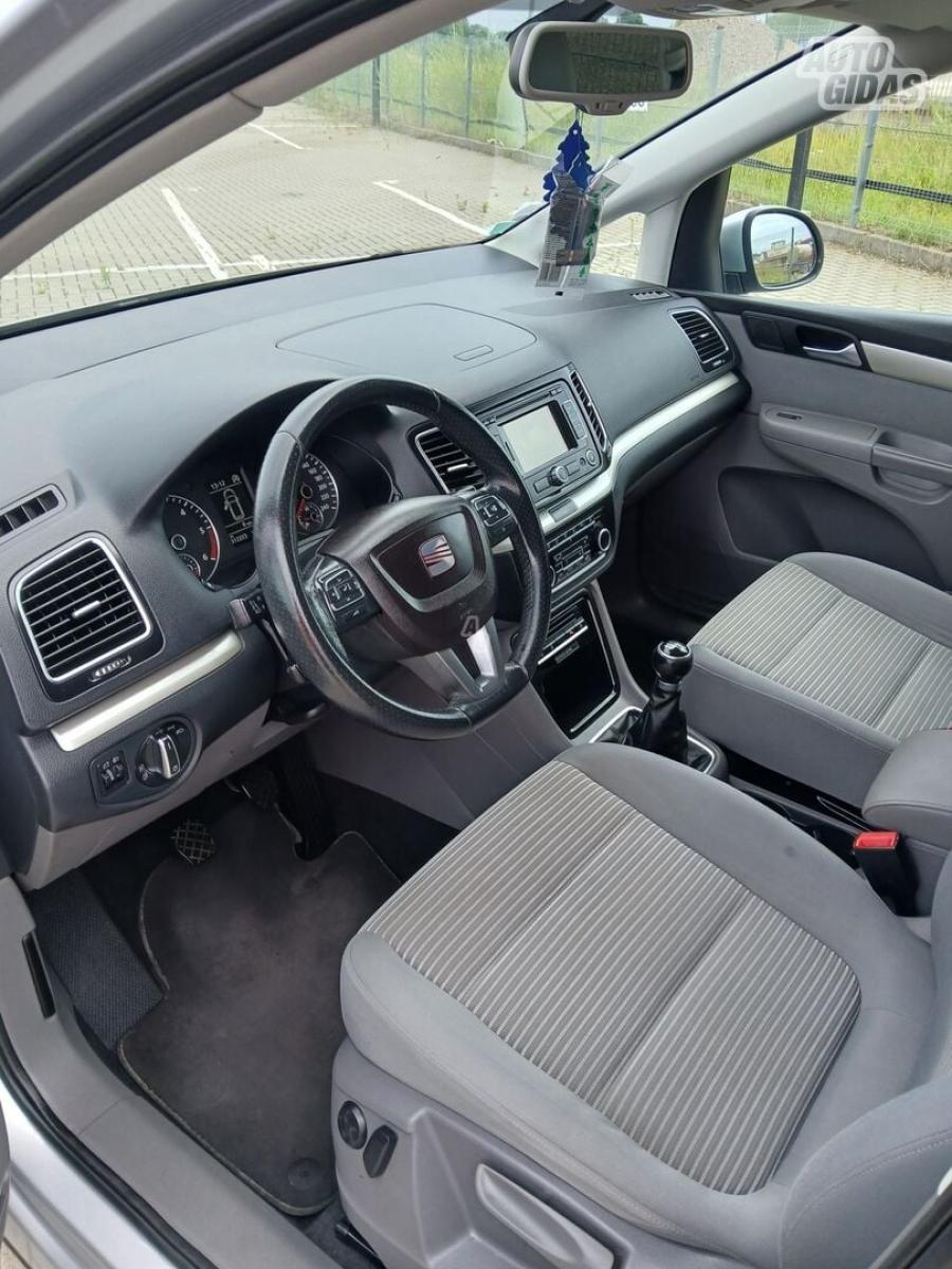 Grey SEAT Alhambra 2011 in Taurage, with an engine capacity of 2.00 L and mileage of 315 thousand km for 6500 €, photo 9 on AUTOMOTO.COM.LV