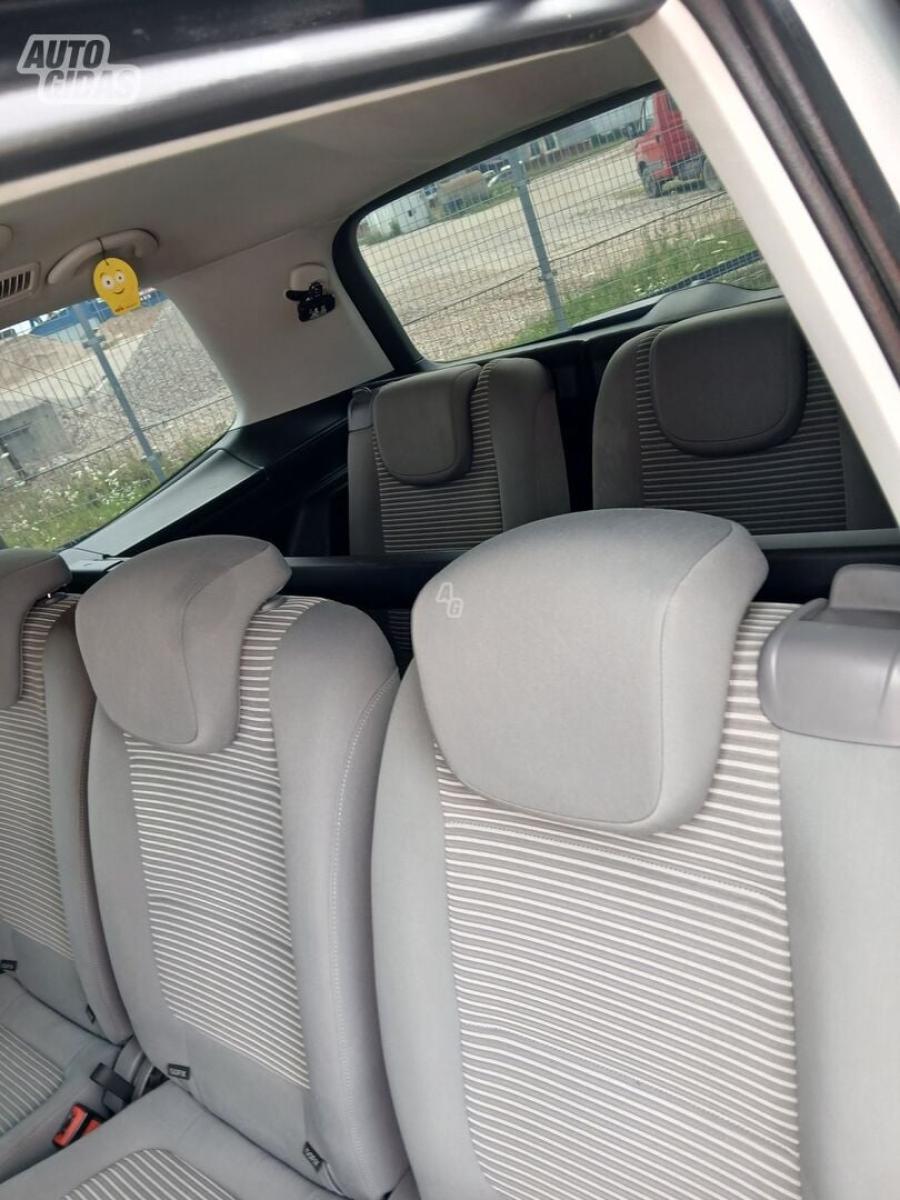 Grey SEAT Alhambra 2011 in Taurage, with an engine capacity of 2.00 L and mileage of 315 thousand km for 6500 €, photo 12 on AUTOMOTO.COM.LV