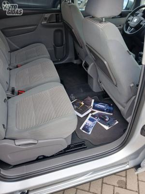 Grey SEAT Alhambra 2011 in Taurage, with an engine capacity of 2.00 L and mileage of 315 thousand km for 6500 €, photo 17 on AUTOMOTO.COM.LV