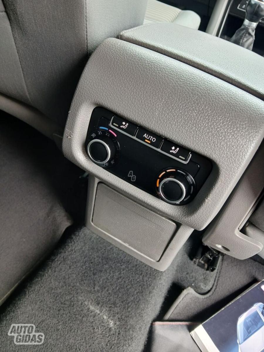 Grey SEAT Alhambra 2011 in Taurage, with an engine capacity of 2.00 L and mileage of 315 thousand km for 6500 €, photo 18 on AUTOMOTO.COM.LV