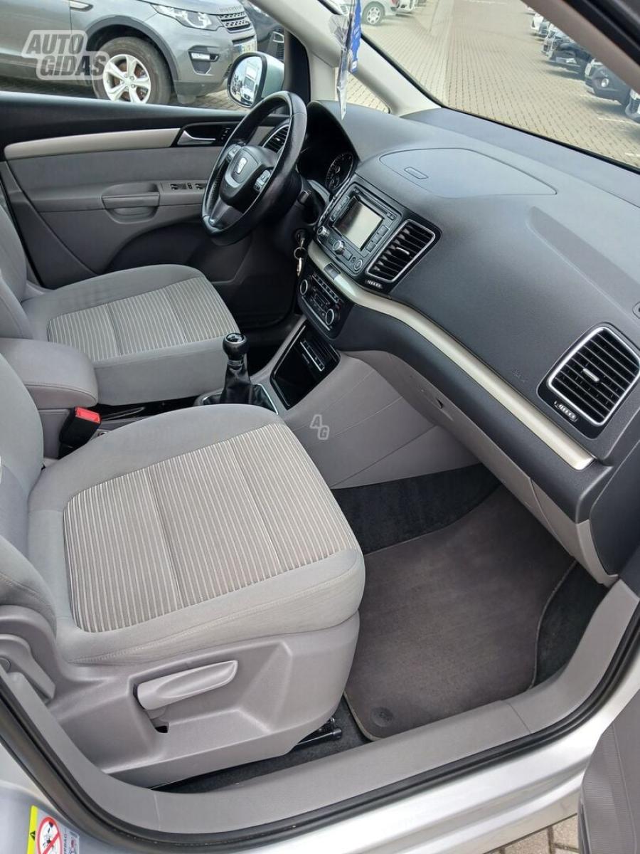 Grey SEAT Alhambra 2011 in Taurage, with an engine capacity of 2.00 L and mileage of 315 thousand km for 6500 €, photo 19 on AUTOMOTO.COM.LV