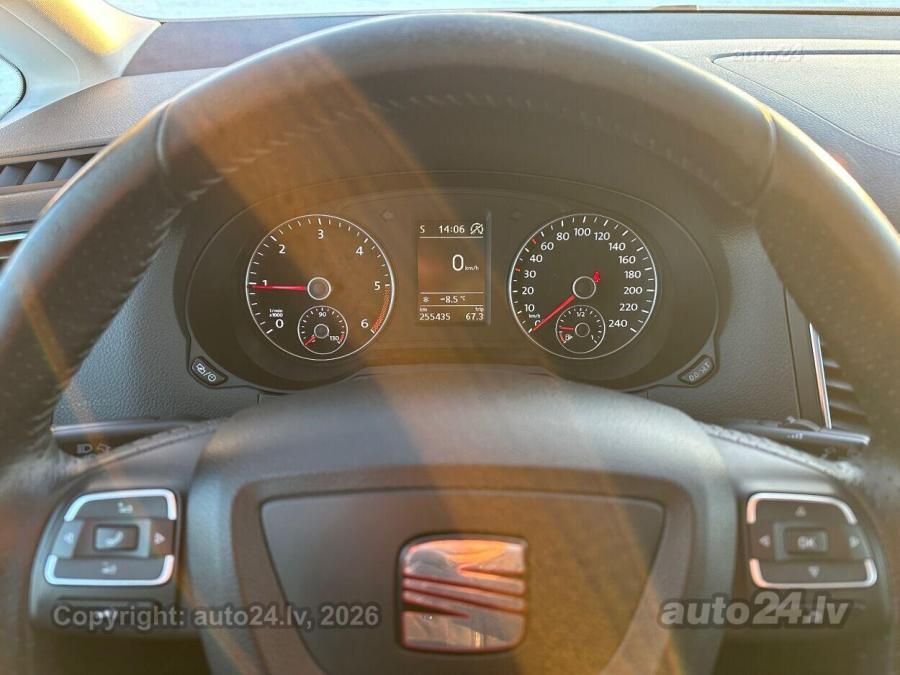 Pelēks SEAT Alhambra 2013 Tartu, ar dzinēja tilpumu 2.00 L un nobraukumu 255 tūkst. km par 10990 €, foto 15 vietnē AUTOMOTO.COM.LV