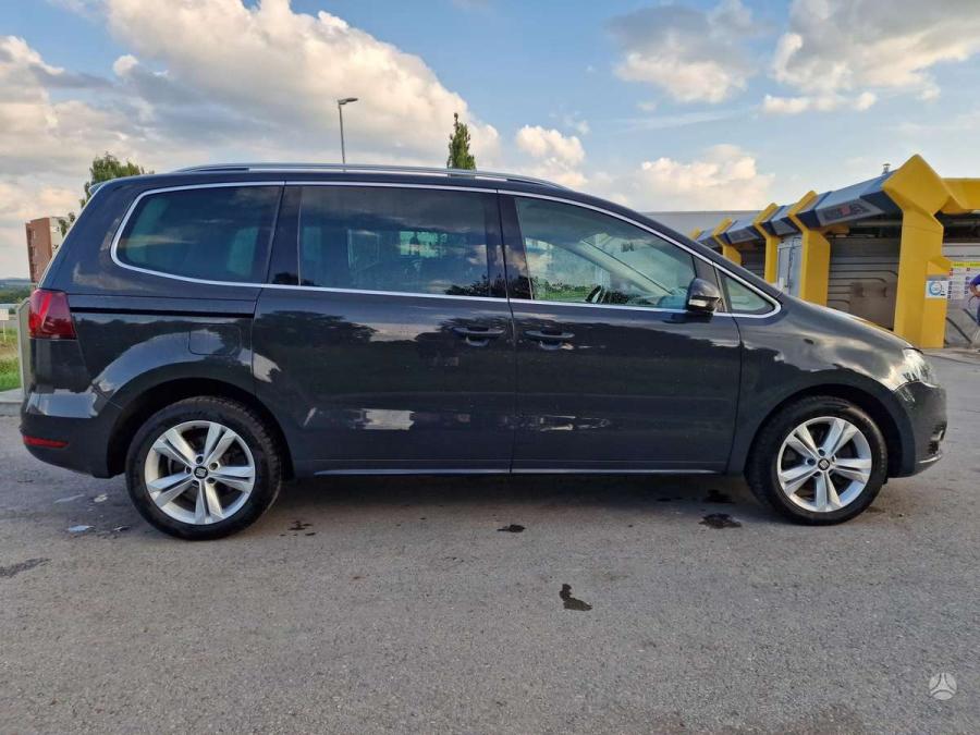 Grey SEAT Alhambra 2019 in Alytus, with an engine capacity of 2.00 L and mileage of 305 thousand km for 10400 €, photo 8 on AUTOMOTO.COM.LV