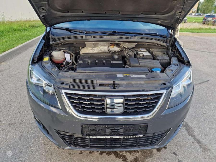 Grey SEAT Alhambra 2019 in Alytus, with an engine capacity of 2.00 L and mileage of 305 thousand km for 10400 €, photo 17 on AUTOMOTO.COM.LV