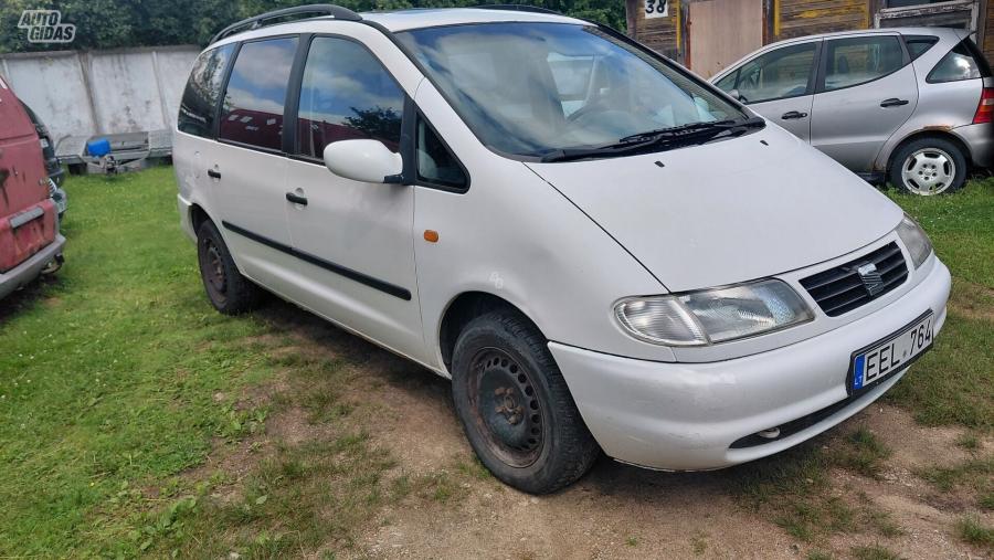 SEAT Alhambra 1998 in Mazeikiai, with an engine capacity of 1.90 L and mileage of 404 thousand km for 380 €, photo 1 on AUTOMOTO.COM.LV