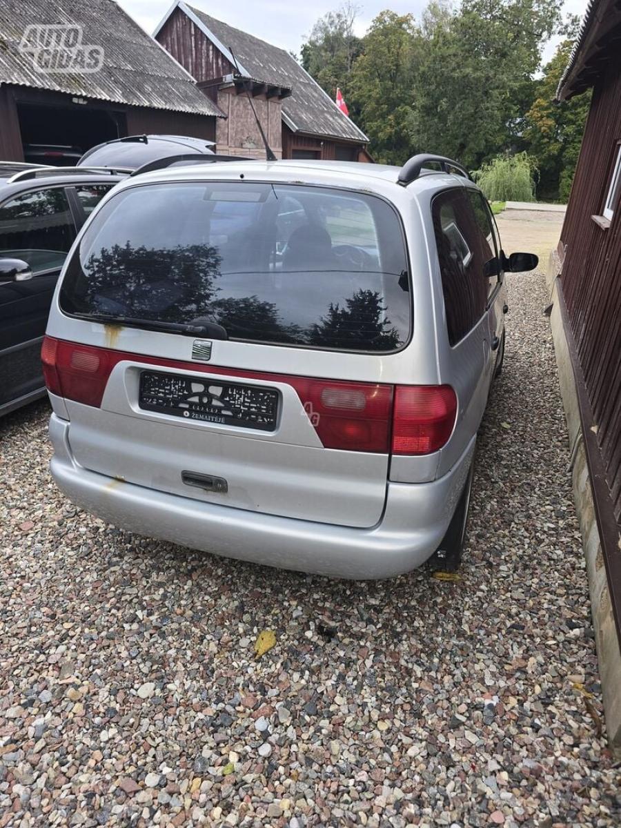 SEAT Alhambra 1998 in Plunge, with an engine capacity of 1.90 L and mileage of 500 thousand km for 500 €, photo 7 on AUTOMOTO.COM.LV