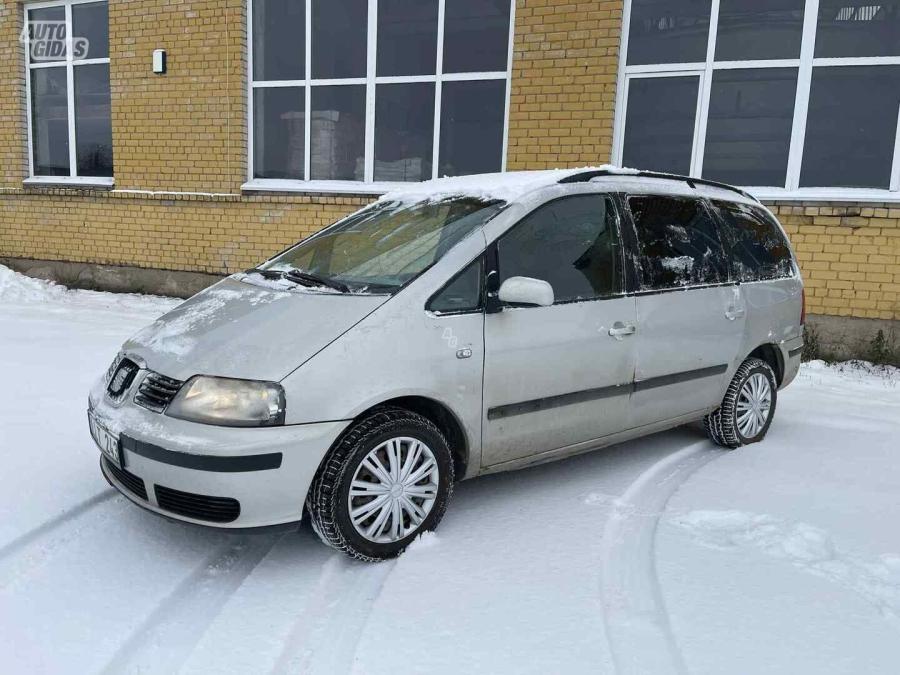 SEAT Alhambra 2001 in Vilnius, with an engine capacity of 1.90 L and mileage of 350 thousand km for 800 €, photo 1 on AUTOMOTO.COM.LV