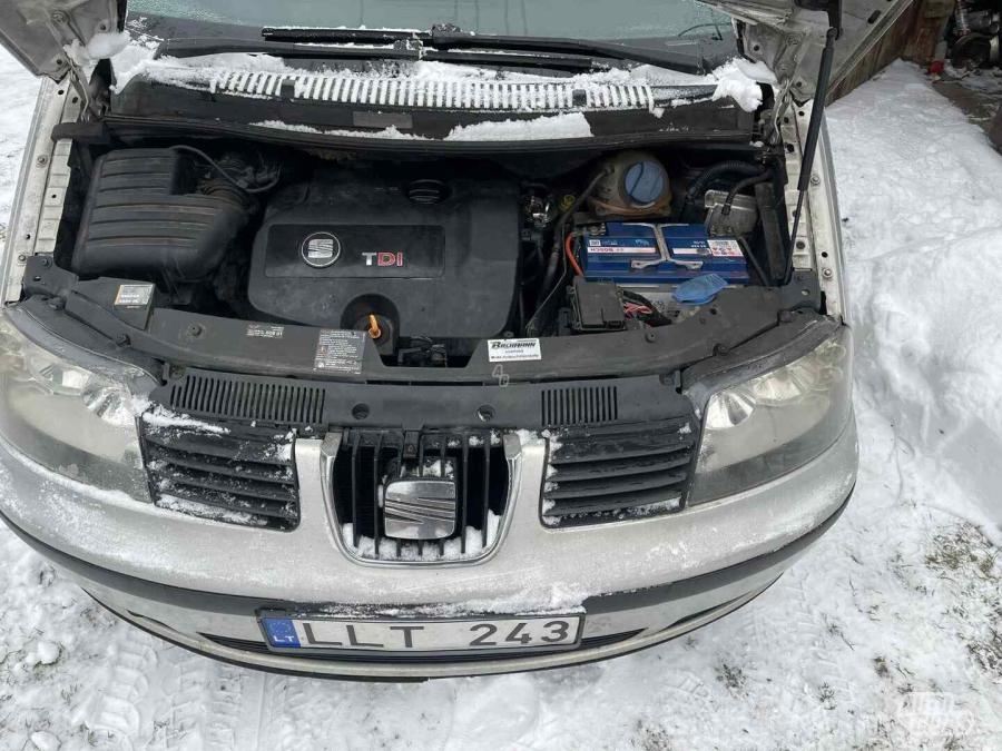 SEAT Alhambra 2001 in Vilnius, with an engine capacity of 1.90 L and mileage of 350 thousand km for 800 €, photo 7 on AUTOMOTO.COM.LV