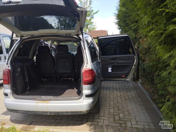 SEAT Alhambra 2001 in Telschi, with an engine capacity of 1.90 L and mileage of 326 thousand km for 1200 €, photo 6 on AUTOMOTO.COM.LV