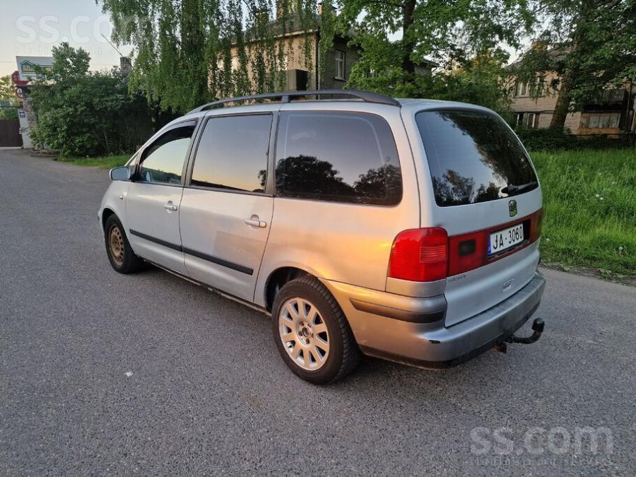 SEAT Alhambra 2002 in Riga, with an engine capacity of 1.90 L and mileage of 311 thousand km for 1200 €, photo 3 on AUTOMOTO.COM.LV