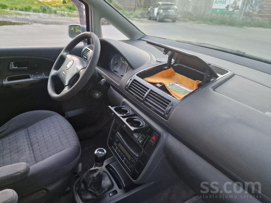 SEAT Alhambra 2002 in Riga, with an engine capacity of 1.90 L and mileage of 311 thousand km for 1200 €, photo 11 on AUTOMOTO.COM.LV