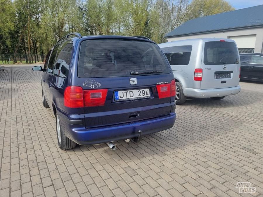 SEAT Alhambra 2003 in Vilkaviskis, with an engine capacity of 1.80 L and mileage of 200 thousand km for 1400 €, photo 4 on AUTOMOTO.COM.LV