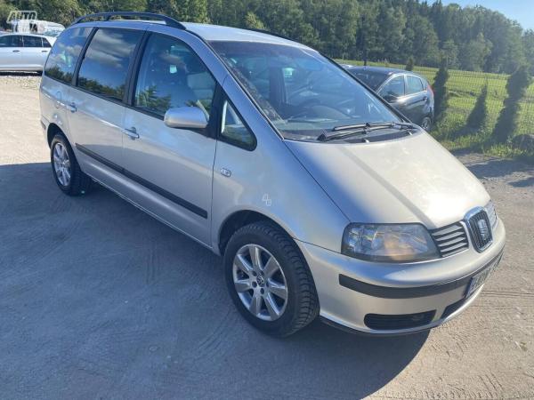 SEAT Alhambra 2003 in Kretinga, with an engine capacity of 1.90 L and mileage of 260 thousand km for 1650 €, photo 3 on AUTOMOTO.COM.LV