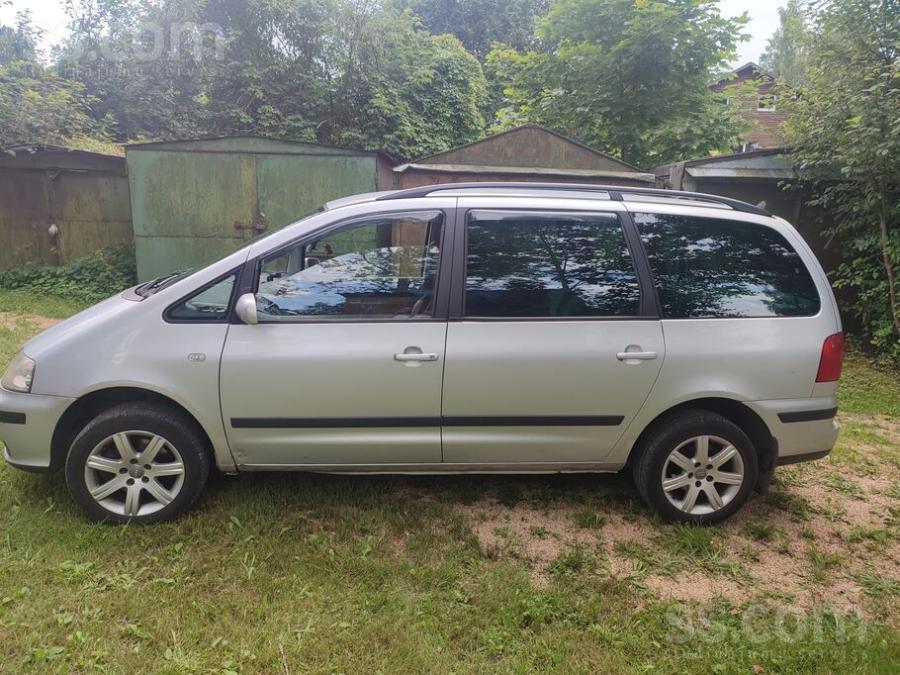 SEAT Alhambra 2004 in Riga, with an engine capacity of 1.90 L and mileage of 421 thousand km for 1500 €, photo 1 on AUTOMOTO.COM.LV