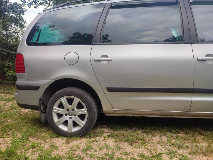 SEAT Alhambra 2004 in Riga, with an engine capacity of 1.90 L and mileage of 421 thousand km for 1500 €, photo 2 on AUTOMOTO.COM.LV