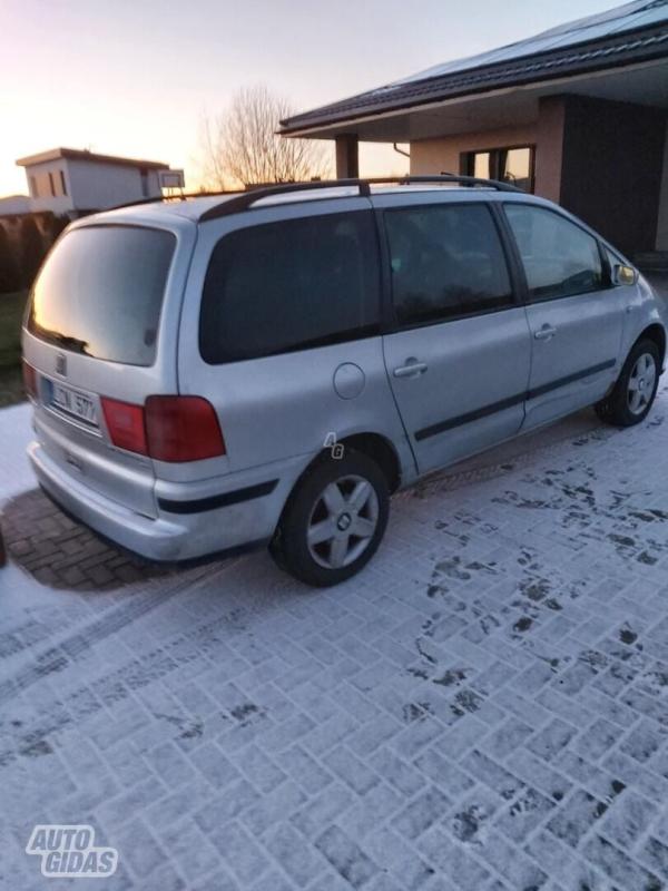 SEAT Alhambra 2004 in Vilnius, with an engine capacity of 1.90 L and mileage of 370 thousand km for 850 €, photo 3 on AUTOMOTO.COM.LV