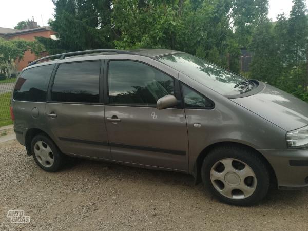 SEAT Alhambra 2005 in Kaunas, with an engine capacity of 2.00 L and mileage of 260 thousand km for 650 €, photo 2 on AUTOMOTO.COM.LV
